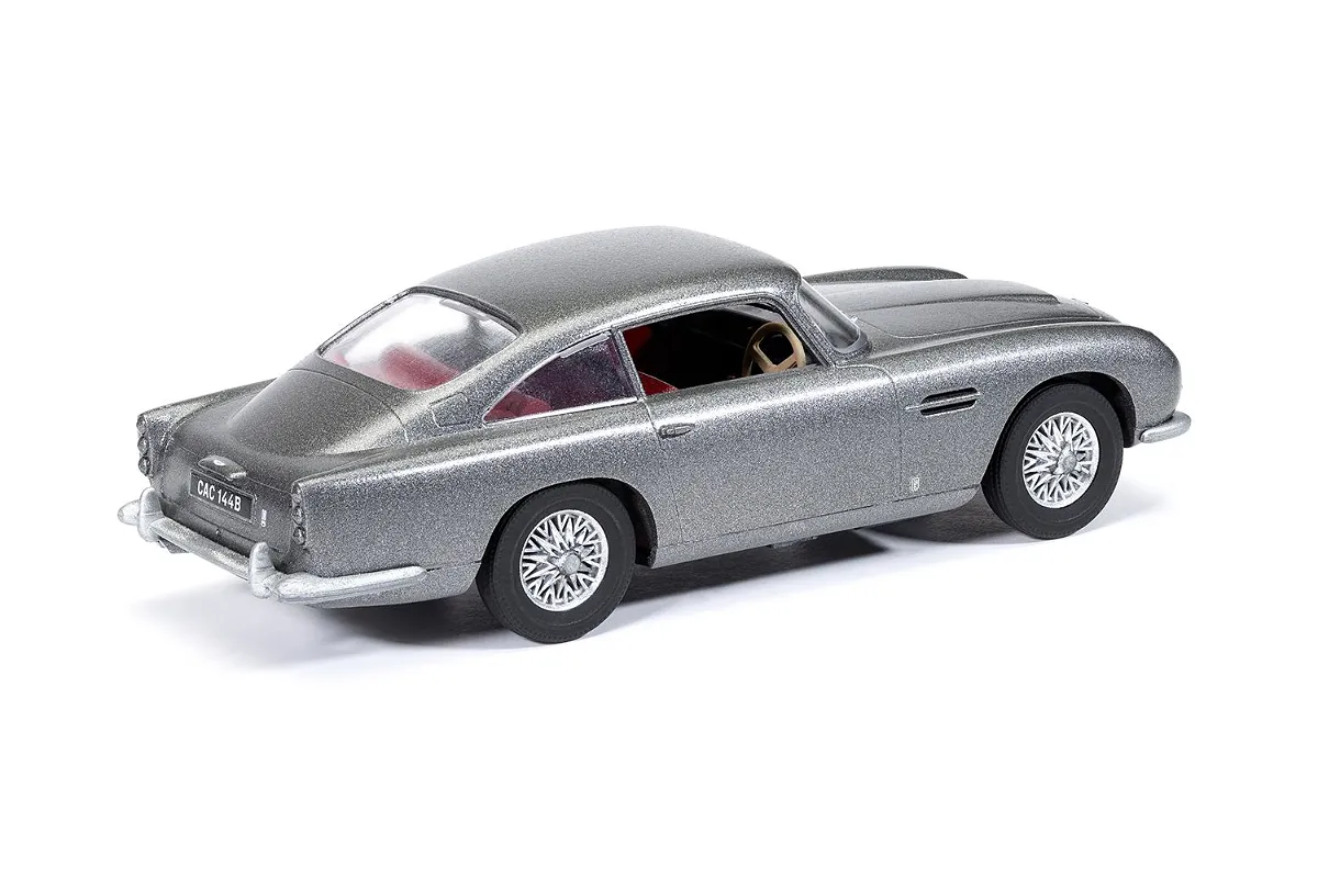 Airfix 1/43 Aston Martin DB5 Scaled Plastic Model Starter Kit | A55011