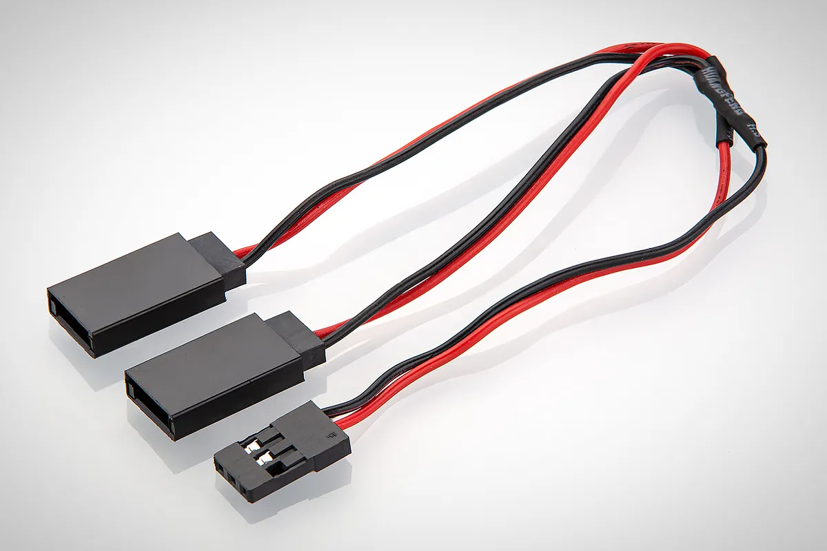 HSP 190mm Y-Lead w/ Futaba Connectors | R86196