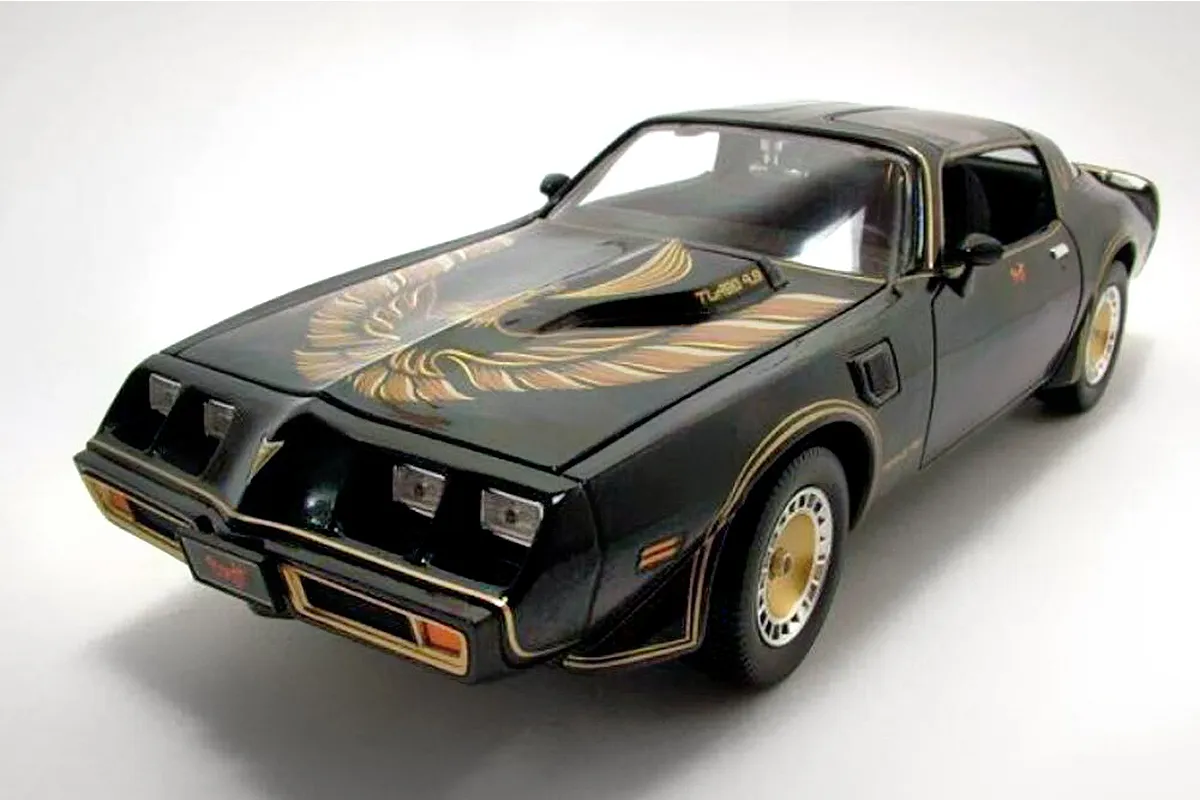 Revell 1/8 Pontiac Firebird Trans Am Scale Model Kit | 07710