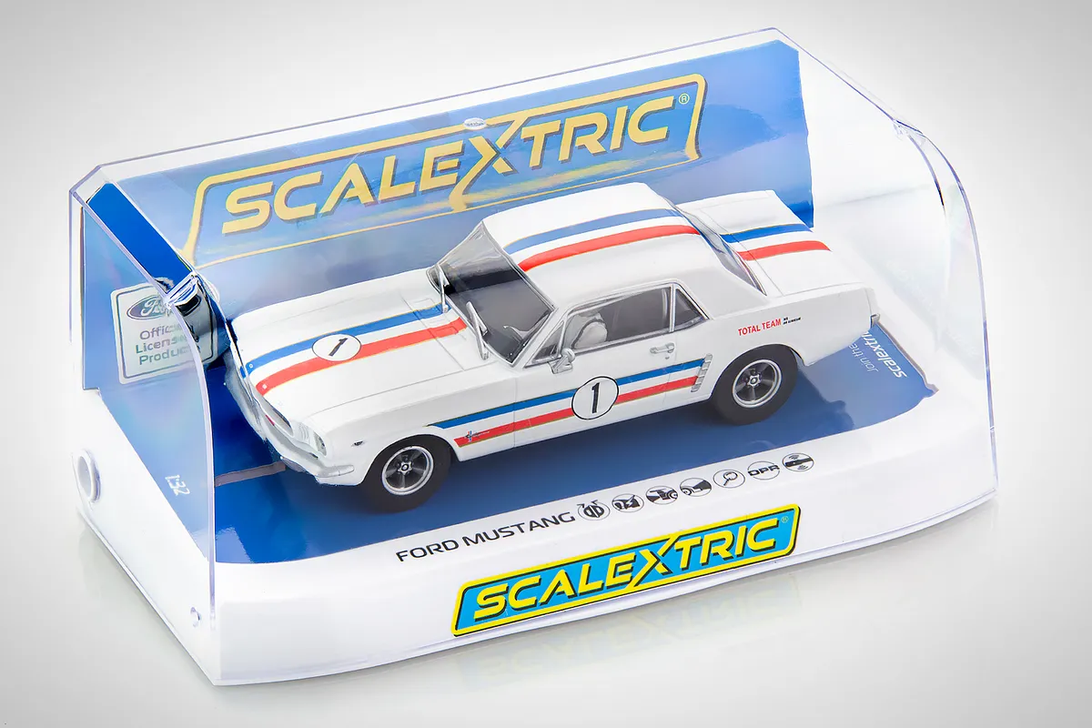 Scalextric 1/32 Ford Mustang - Ian Geoghegan 1965 Slot Car | C4364F