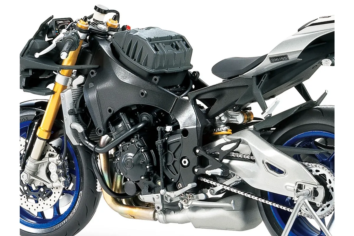 Tamiya 1/12 Yamaha YZF-R1M Motorcycle Plastic Model Kit | 14133