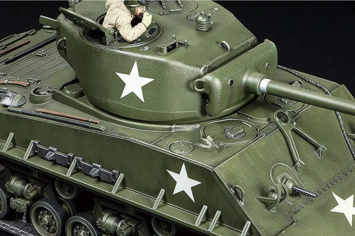 Tamiya 1/48 U.S. M4A3 Sherman Tank Scaled Plastic Model Kit | 32595