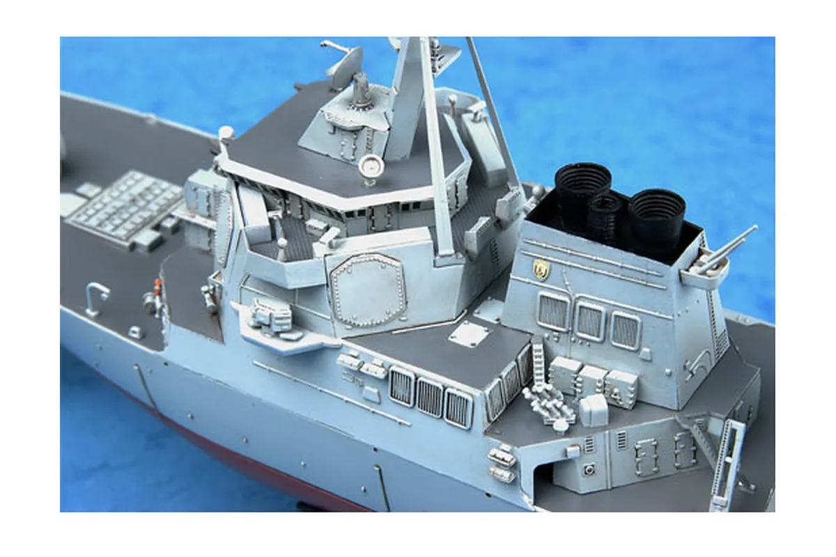 Trumpeter 1/350 USS Arleigh Burke DDG-51 Destroyer Plastic Model Kit ...