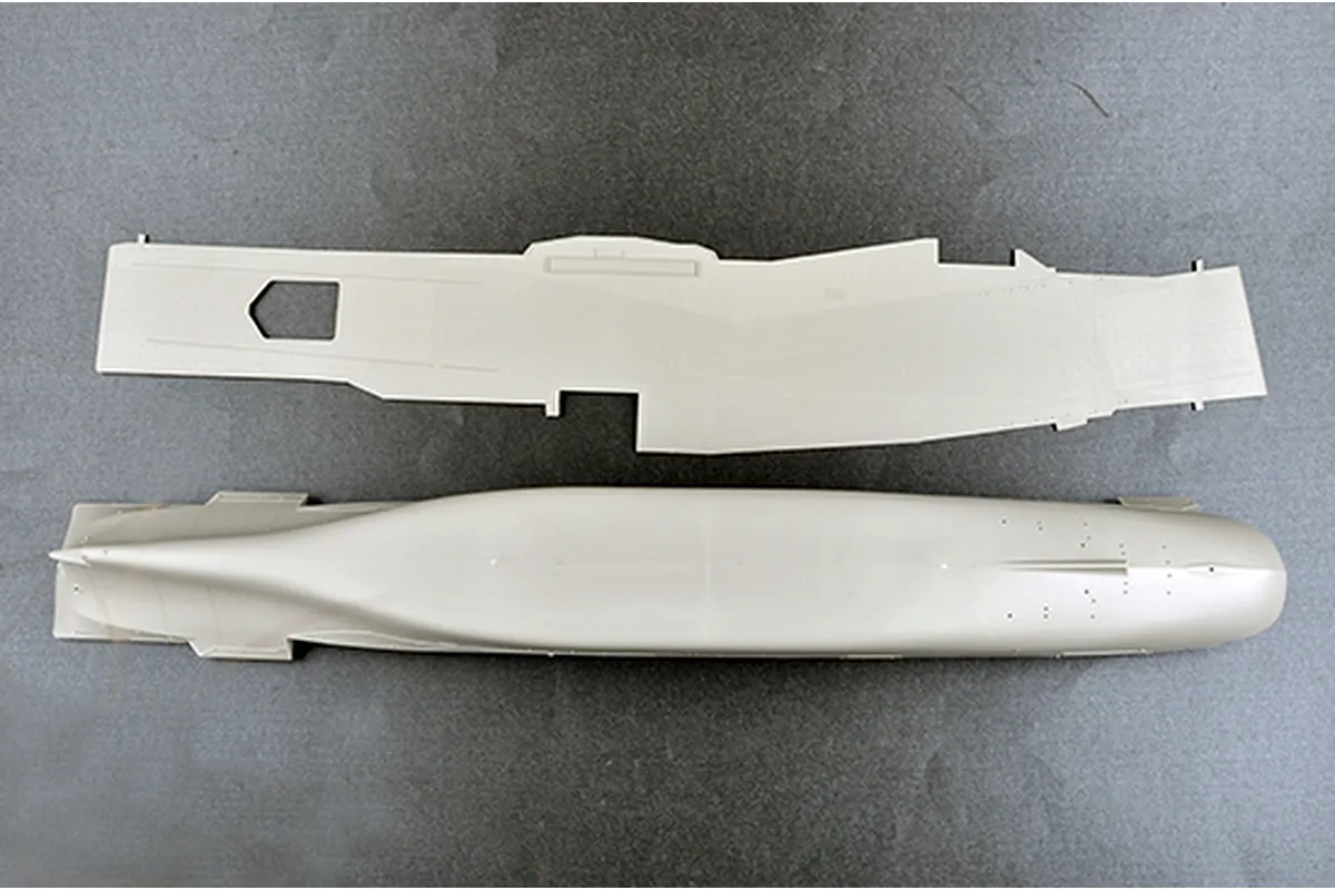 Trumpeter 1/350 USS Intrepid CV-11 Aircraft Carrier Scaled Plastic ...