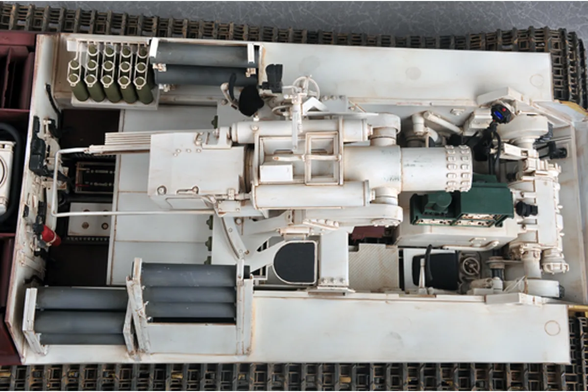 Trumpeter 1/16 German Sd.Kfz.186 Jagdtiger Tank Scaled Plastic Model ...