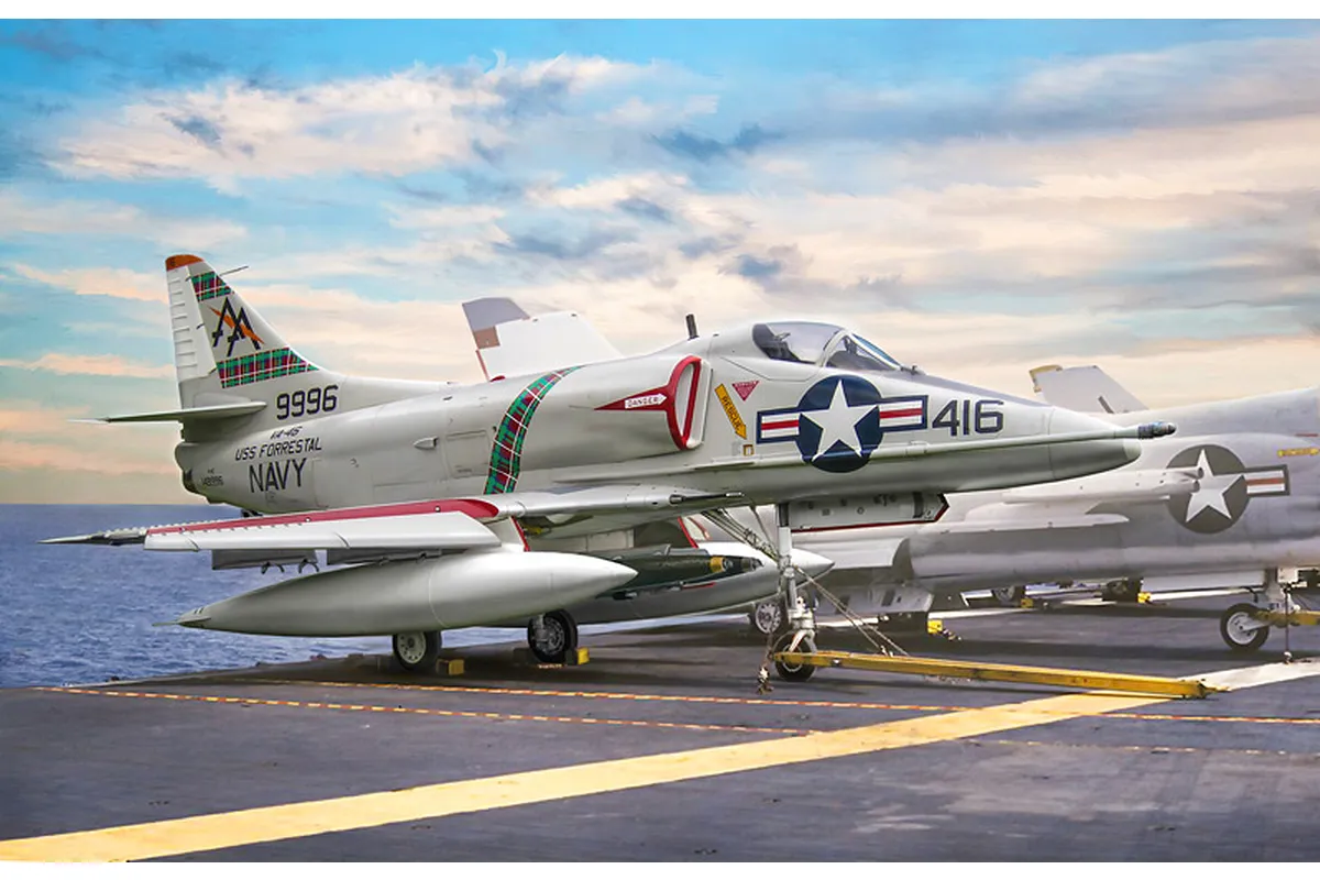 Italeri 1/48 RAAF A-4 E/F/G Skyhawk RAN Fighter Scaled Plastic Model ...