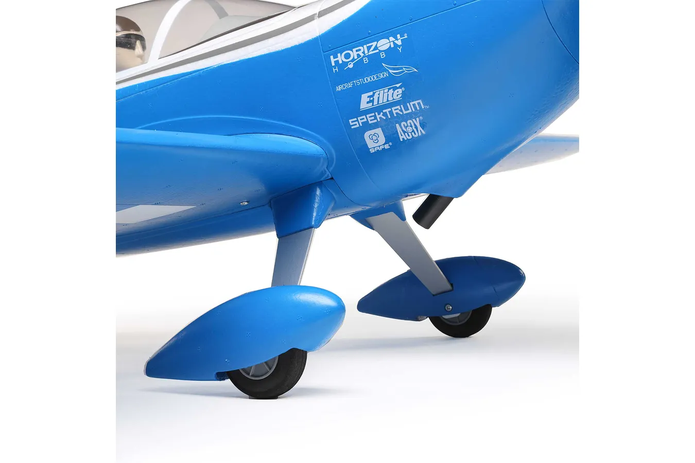 E-Flite RC Plane Commander mPd 1.4m 3D Aerobatic BNF Basic with AS3X ...