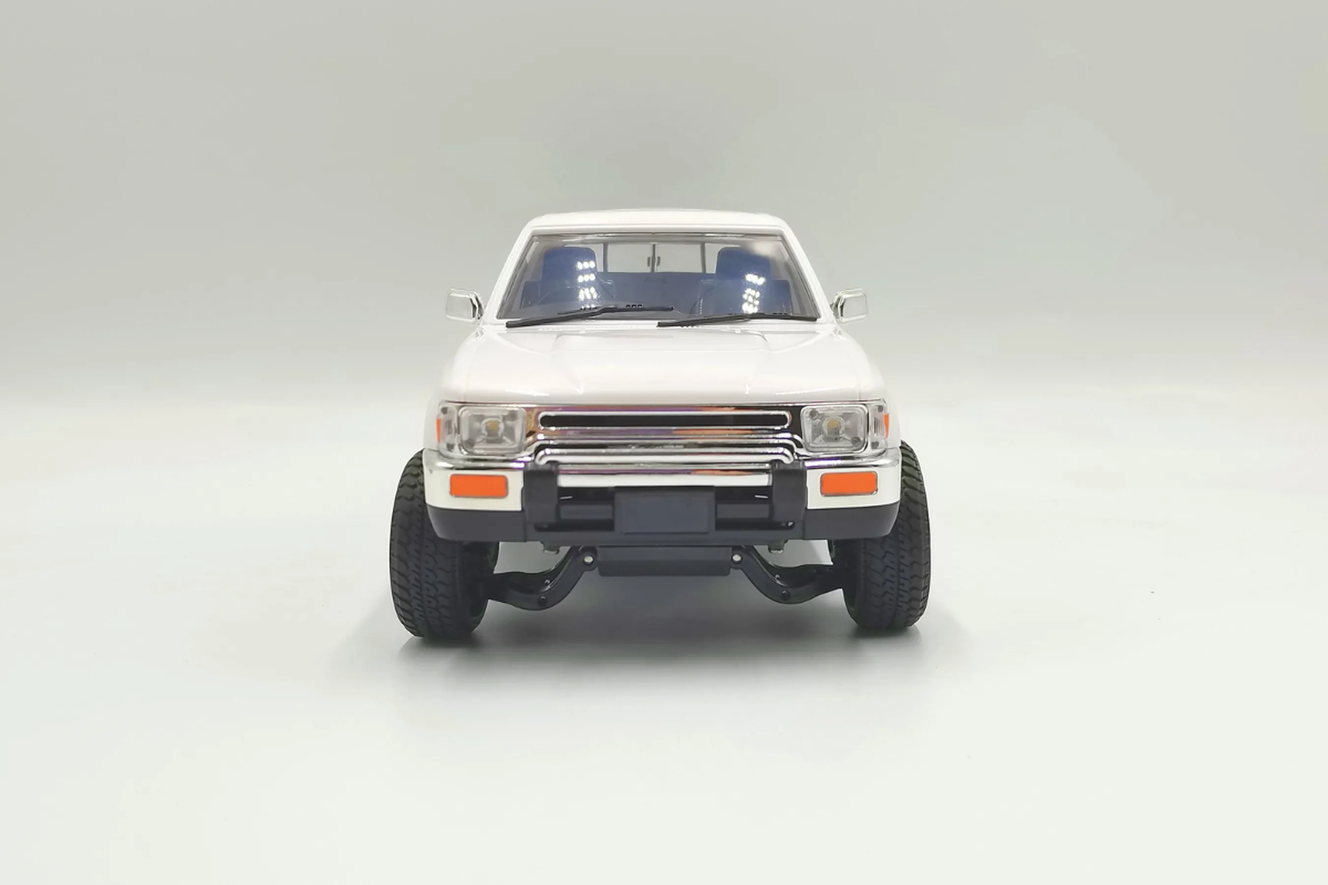 WPL D64 Hilux RC Rock Crawler Electric 4WD 1/16 Scale RTR - White