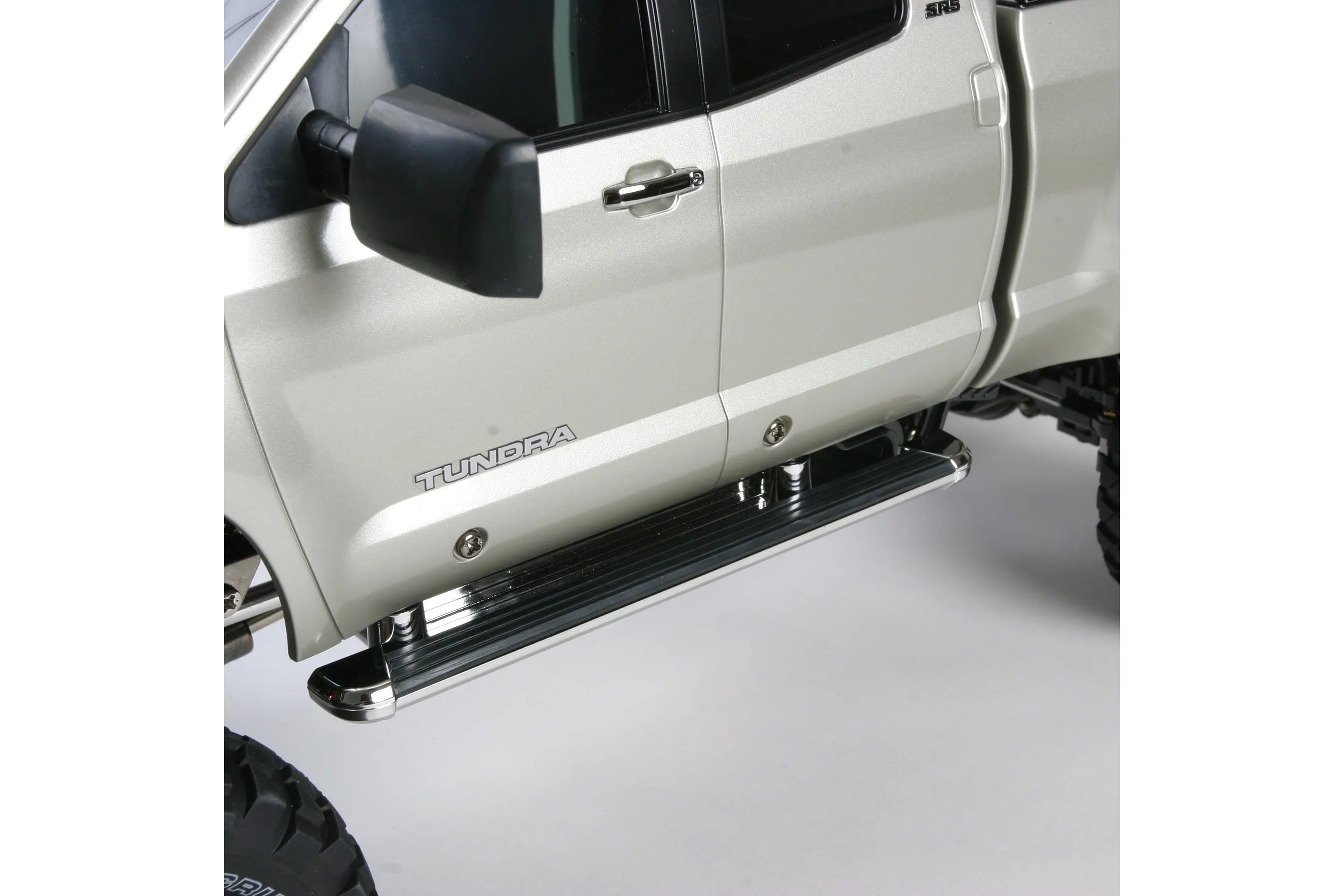 Tamiya Toyota Tundra Highlift RC Rock Crawler Electric 4WD 1/10 Scale Kit